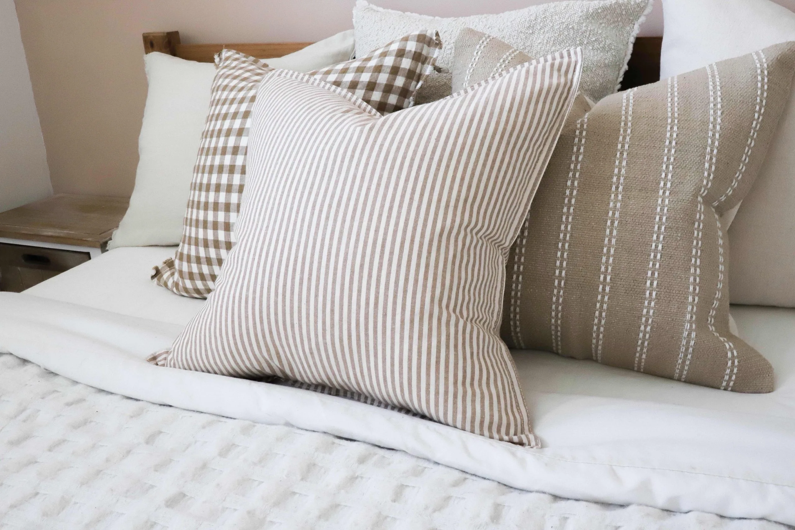 Esmee Coffee Brown Linen Cushion • Ellenvale Interiors